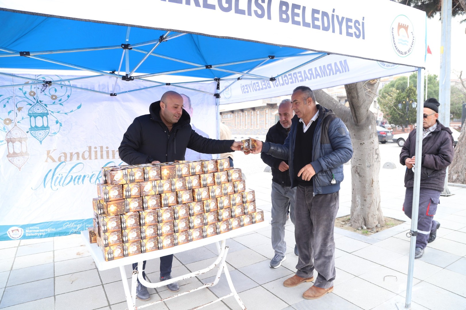 Marmaraereğlisi Belediyesi Kandil Simidi Dağıttı | T.C. Marmaraereğlisi ...